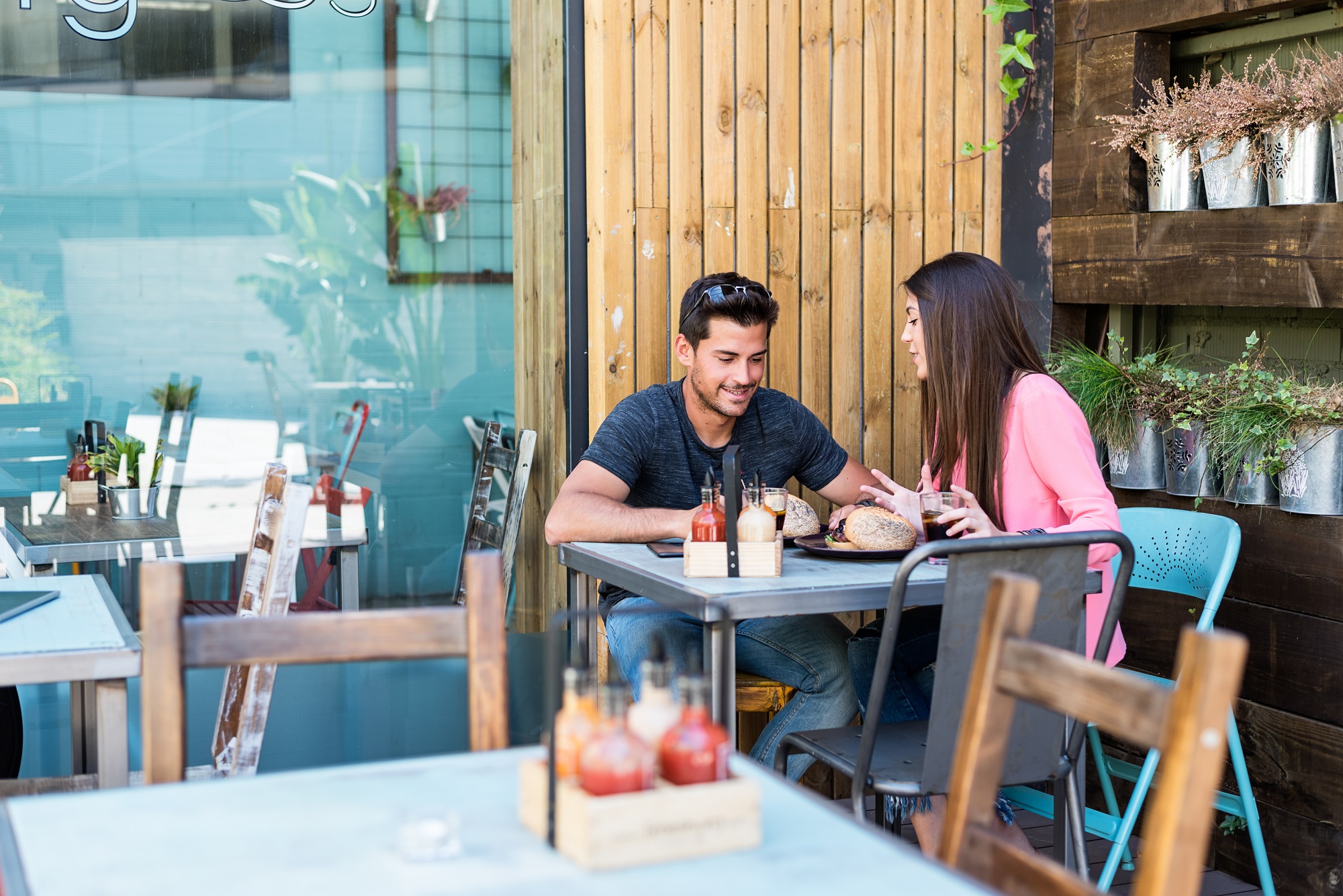 Restaurant Outdoor Seating Ideas To Attract More Customers